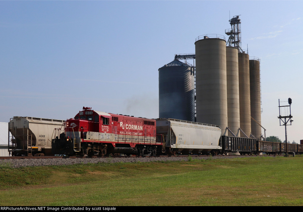RJC 1806 westbound through Buckland